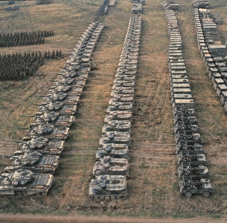 냉전기 스웨덴 육군의 센츄리온 전차 & PBV 302 장갑차 & C303 경량 다목적 차량 Cold War Swedish ...