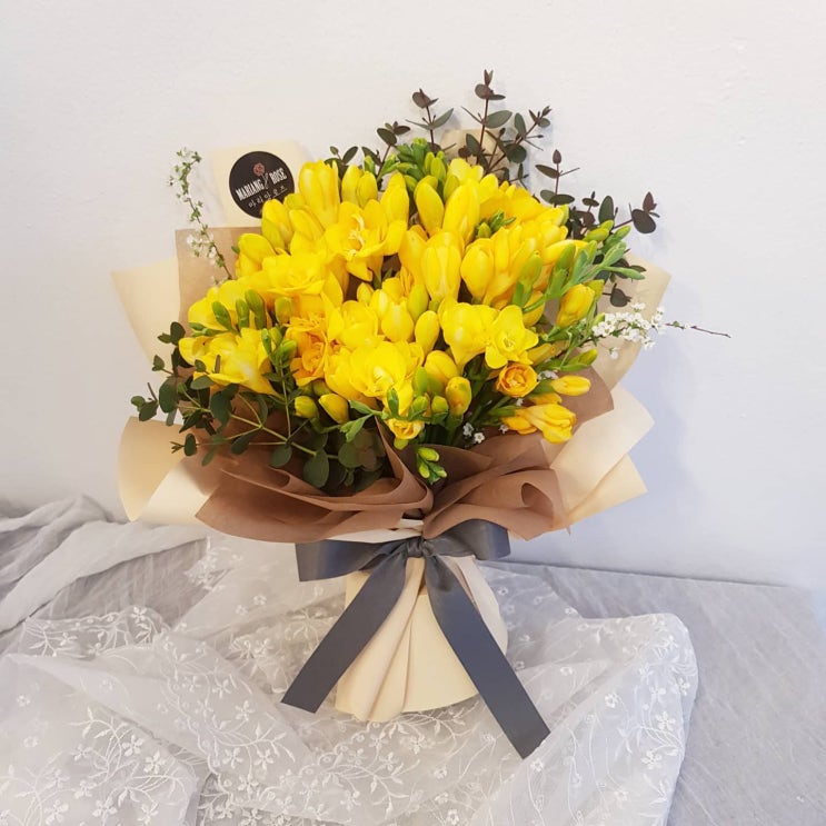 Mariangrose 노랑 프리지아 미니 꽃다발 후리지아 여자친구선물 연남동꽃집 홍대꽃집 상암동꽃집 네이버 블로그