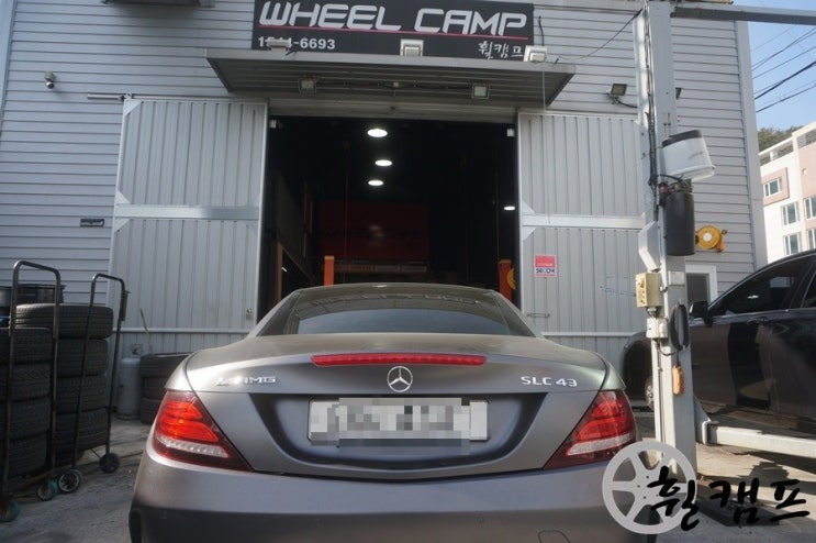부산캘리퍼도색 벤츠휠도색 자동차휠수리 벤츠 Slc 43amg 하이그로시블랙 캘리퍼도색작업 네이버 블로그