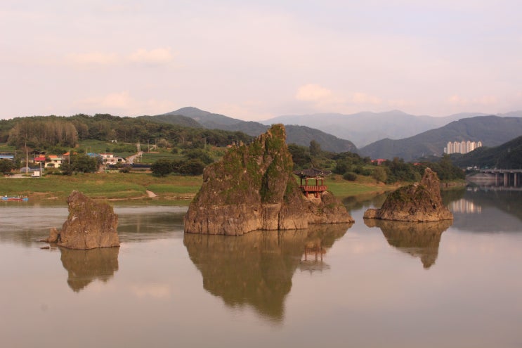 단양 도담삼봉 단양팔경 도담삼봉 휴게소 텀브커피 저녁은 제천 청풍면에 위치한 식당 청풍명월에서 제천 맛집 청풍명월