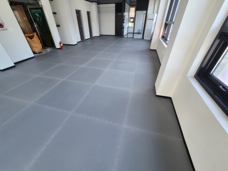 대전 충남 충북 스포츠매트 체육관매트 고경도매트 가정어린이집 어린이집매트 놀이방매트 키즈카페매트 벽매트 유치원매트 강당매트 종교시설매트 점핑매트 조립식매트 퍼즐매트