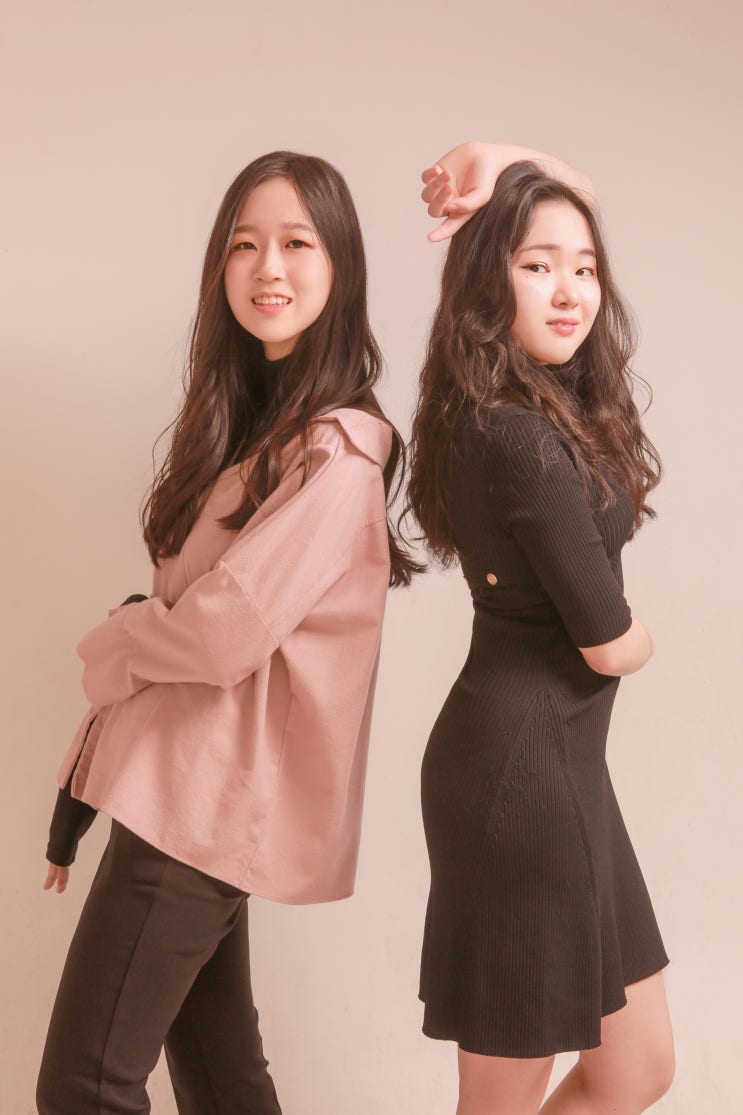 산본우정사진잘찍는곳 원플스튜디오에서 감성사진 담다 여자연말우정사진 우리끼리 이뿌면 최고 네이버 블로그