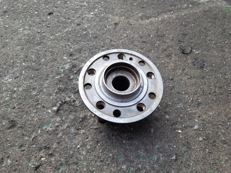 벤츠 W205 c클래스, W213 E클래스 프론트 허브베어링 판매합니다. (중고 2053340300) 판매완료 : 네이버 블로그