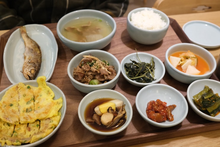 도곡동맛집 롯데백화점강남점 남파고택 혼밥맛집 남파고택외상 보리굴비솥밥정식 애호박찌개 하나하나 기본에 충실한