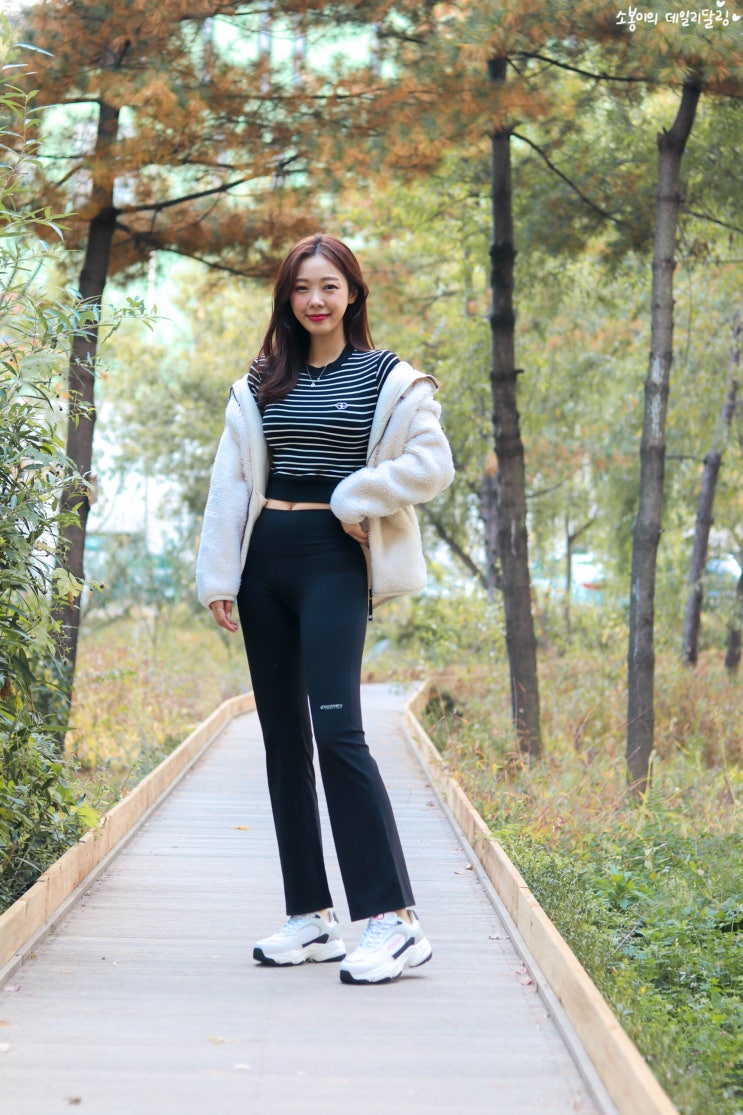 레깅스 브랜드 디스커버리 부츠컷 레깅스 And 조거플렉스 가을 여자 코디 패션 네이버 블로그