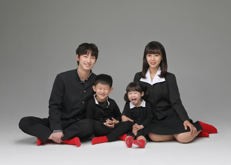 인천두돌교복사진인천교복가족사진 복고교복컨셉 아기사진 가족사진 By 키다리아저씨사진관 계양구청점 네이버 블로그