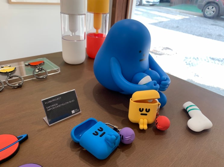 합정 스티키 몬스터 랩 쇼룸 SML Shop 방문후기 : 네이버 블로그