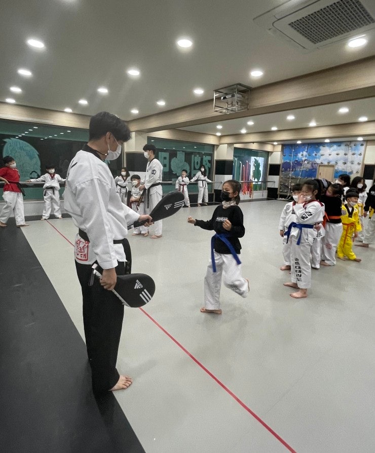 평화동체육관전주평화동경희대태권도전주평화동태권도전주평화동경희대태권도경희대태권도점프스쿨음악줄넘기늘봄태권도경희대부부