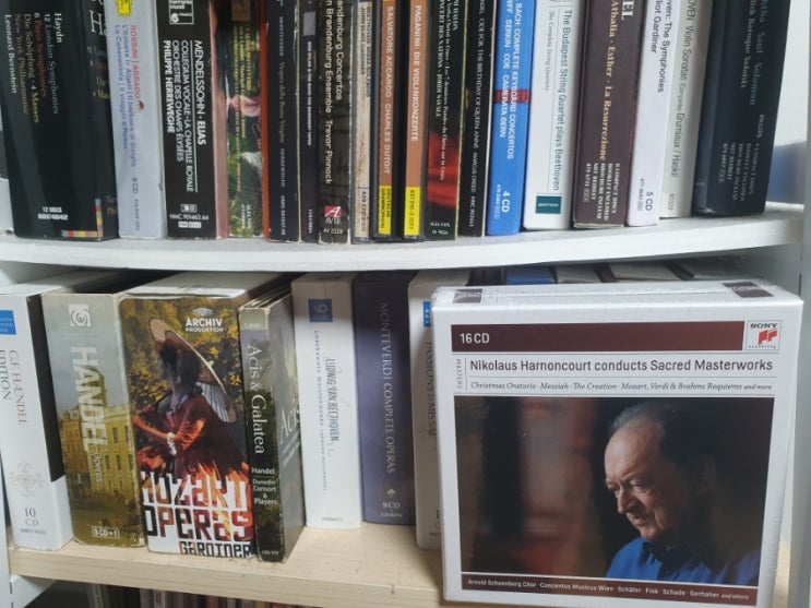 니콜라우스 아르농쿠르의 종교음악 작품집(Nikolaus Harnoncourt conducts Sacred Masterworks ...