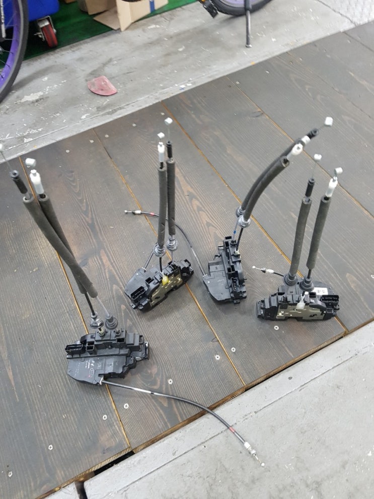 아반떼HD 도어열림,잠금장치 고장.도어록액추에이터교체.동작구신대방동 보라매역두리카센터 : 네이버 블로그