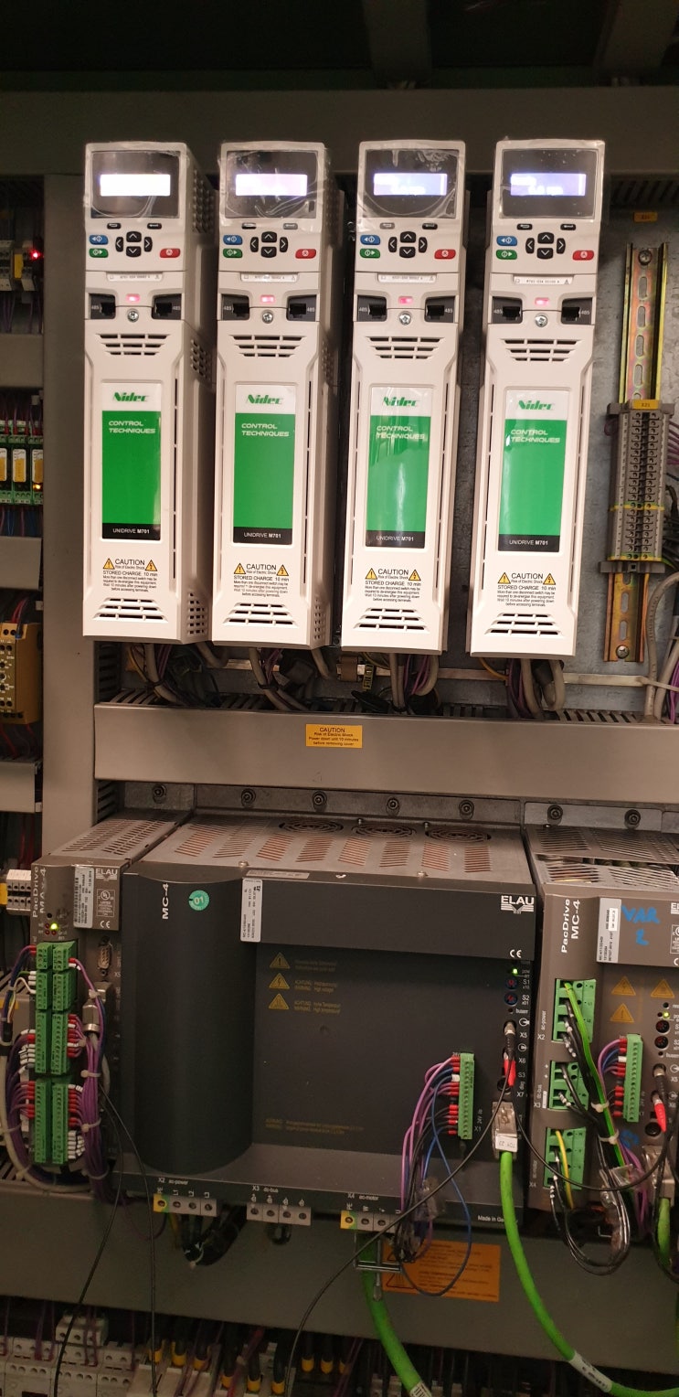 [ M701-03400062A ] UNI1404를 M701 2.2kW 400V로 교체, M700-03400062, M702 ...