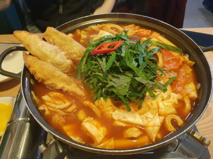여의도 점심 맛집 여의도 모퉁이네 유퀴즈 출연 즉석떡볶이 맛집 네이버 블로그