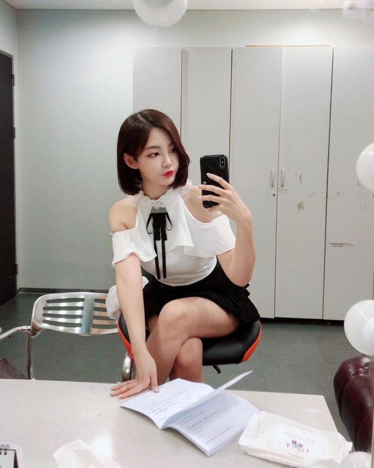 맥심화보 세상 혼자사는 예쁜 이기적 유전자 아나운서 곽민선 인스타그램 섹시 사진모음 네네티비 네이버 블로그