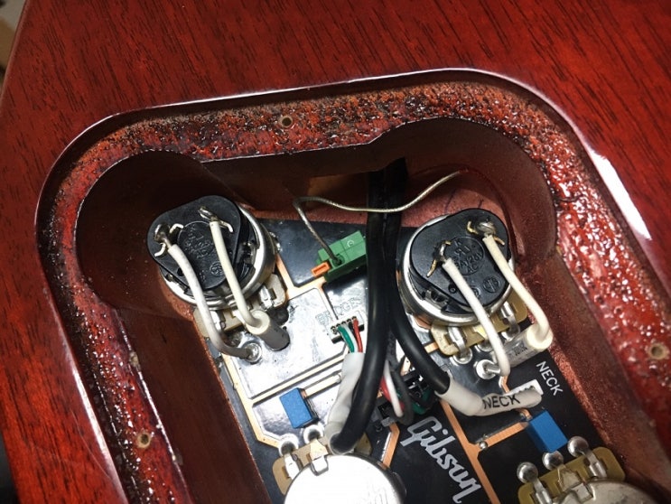 국내에서 구하기 힘든(?) 깁슨 PCB용 푸시풀 CTS 포트 교체 (Gibson Push Pull CTS POT A500k ...