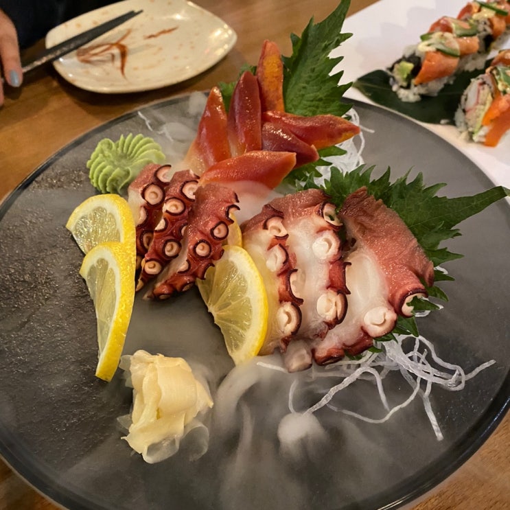 [밴쿠버 맛집] 예일타운 스시집 Sushi Maro Japanese Restaurant : 네이버 블로그