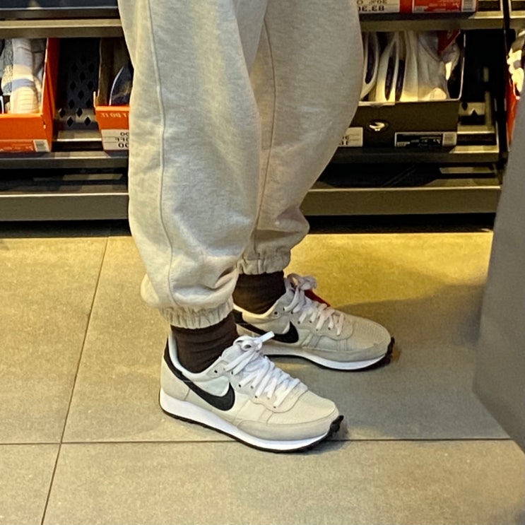 파주아울렛 나이키팩토리 : 나이키 챌린저 OG 런닝화 225사이즈 CW7645 003 후기 : 네이버 블로그