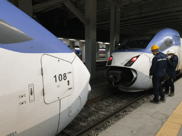 167일만의 휴가 출발 (Feat. KTX-산천 복합열차) : 네이버 블로그