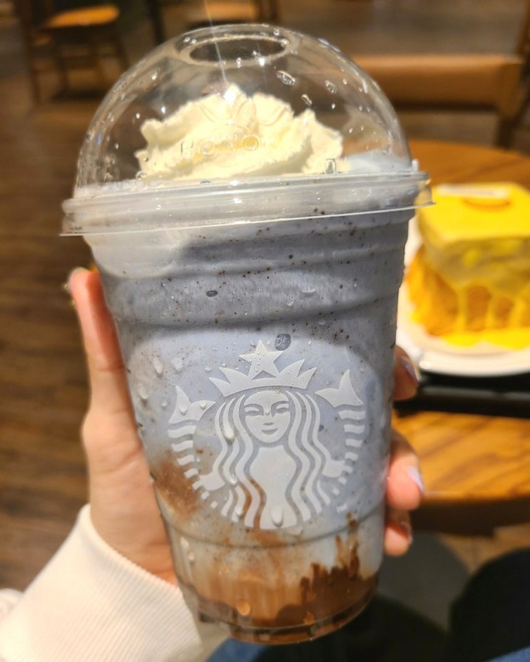 스타벅스 신상메뉴 민트초콜릿칩바나나 슈크림큐브에그베이컨 브리오슈 ♡이브닝할인별적립 네이버 블로그