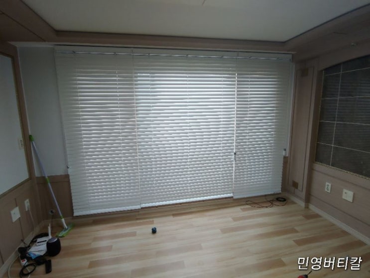 서울 영등포구 당산동 우드블라인드 설치 콤비블라인드 버티컬 버티칼 커튼 커텐 롤스크린 알루미늄블라인드 전문공장 제조업 압도적1