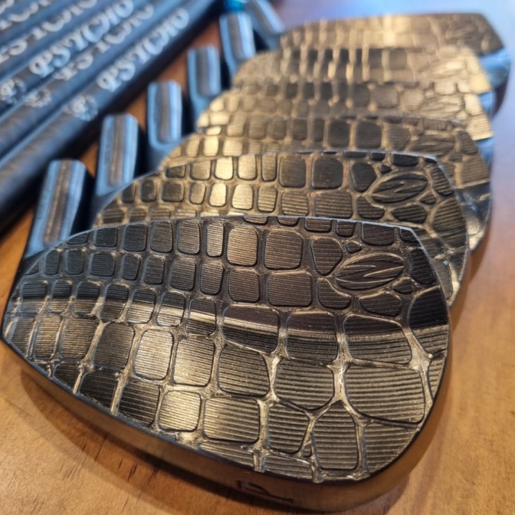[아이언리샤프팅]조디아 카이만4 CB 아이언 ZODIA Caiman4 CB Iron 블랙 + 싸이코 6s PSYCHO 샤프트 ...
