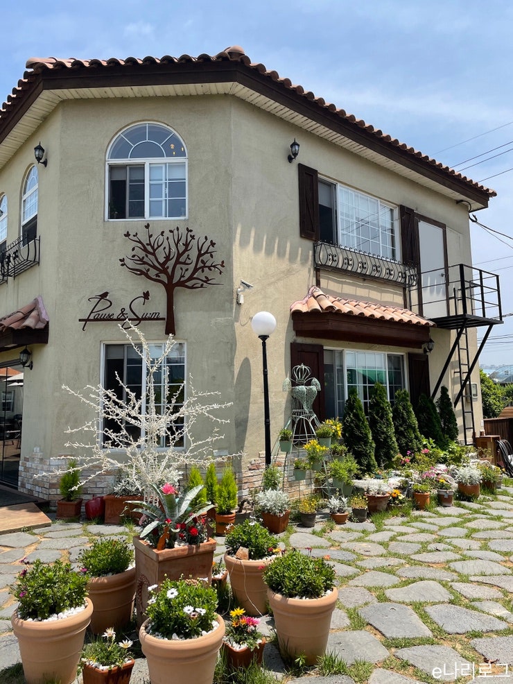 그림같은 베이커리 식물원 카페 김해 파우제앤숨 솔직후기 : 네이버 블로그