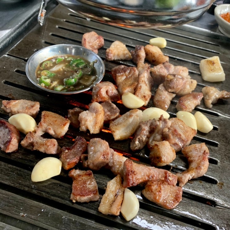남양주 마석 맛집 만복래 연탄구이주먹고기 뒷고기 맛깔난 반찬까지고깃집 추천 네이버 블로그