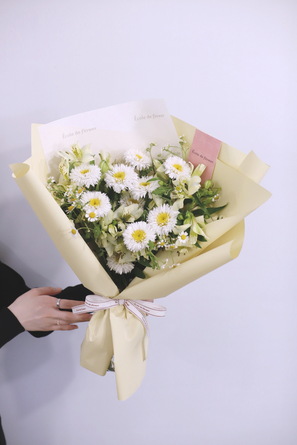 광화문 꽃배달 광화문 꽃집 에꼴드 플라워의 데이지 꽃다발 네이버 블로그