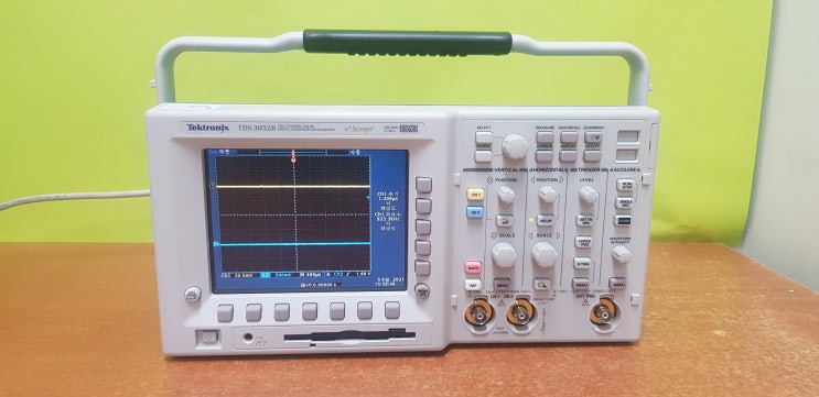 TEKTRONIX 오실로스코프 TDS3052B 500MHz,2채널 장비 렌탈 및 판매 합니다.-판매 완료!!- : 네이버 블로그