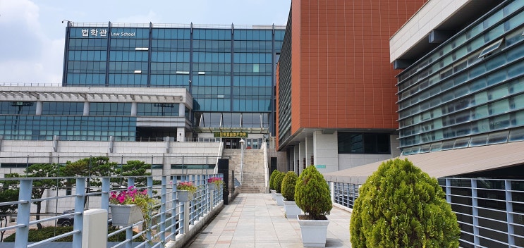 건설전문변호사 건설업자가 아닌 하수급인이 근로자에게 임금을 지급하지 못한 경우 발생하는 직상수급인의 임금지급 연대책임은