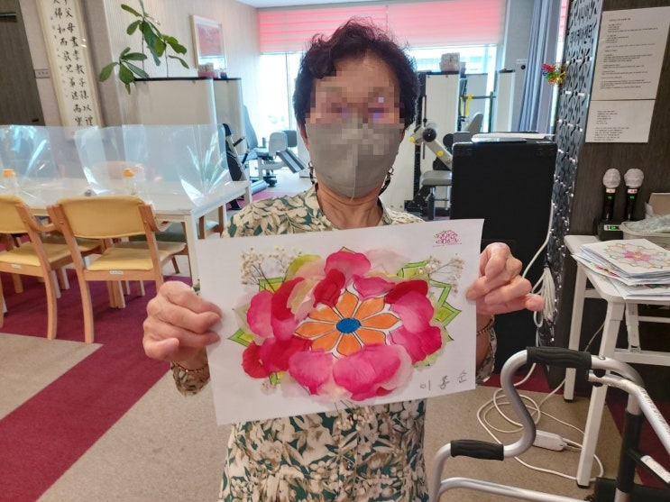 덕양구삼송노인주간보호센터 미술인지활동 만다린꽃 꾸미기시니어데이케어 주은 삼송센터 네이버 블로그