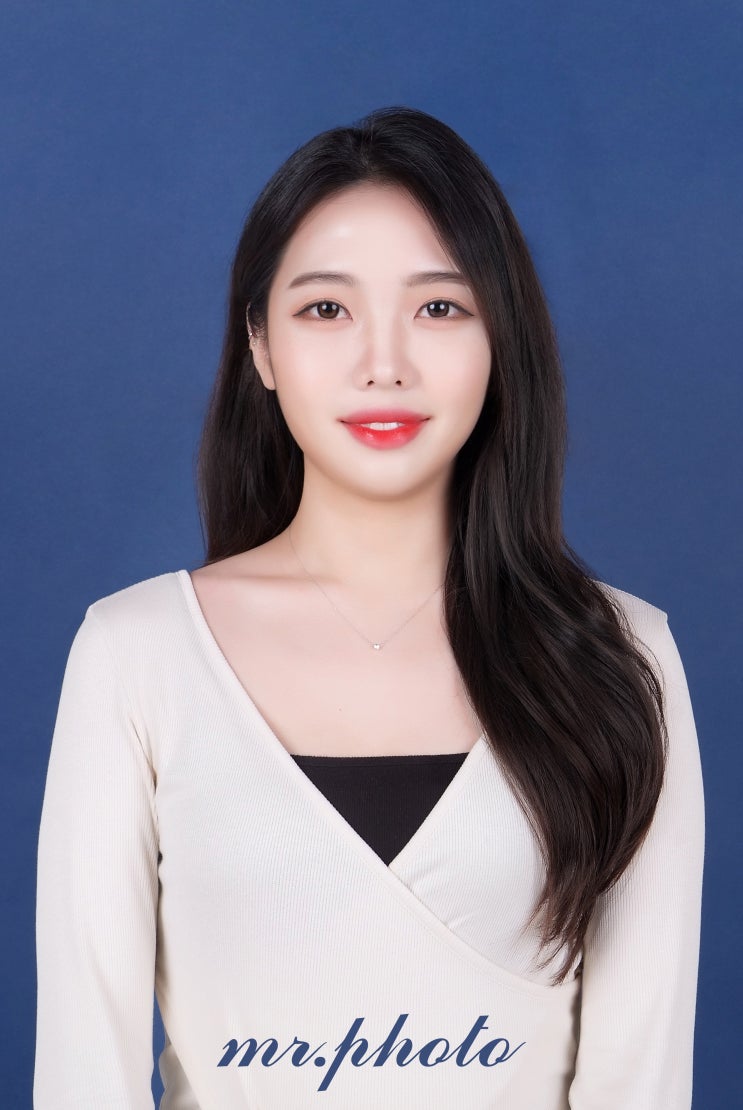 부천역사진관컬러증명사진 시원해 보이는 배경색으로 컬러증명사진 찍으러 미스터포토 부천점으로 오세요~♡ 네이비 블루