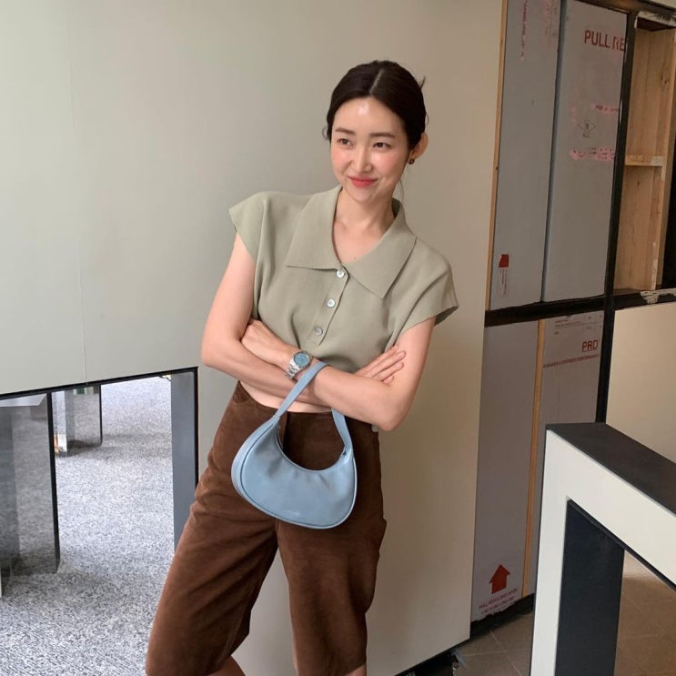 차정원 인스타그램 옷 차정원 사복 모음 파인드카푸어 페니백 더로우 긴자 샌들 보테가베테타 샌들 오트리 스니커즈