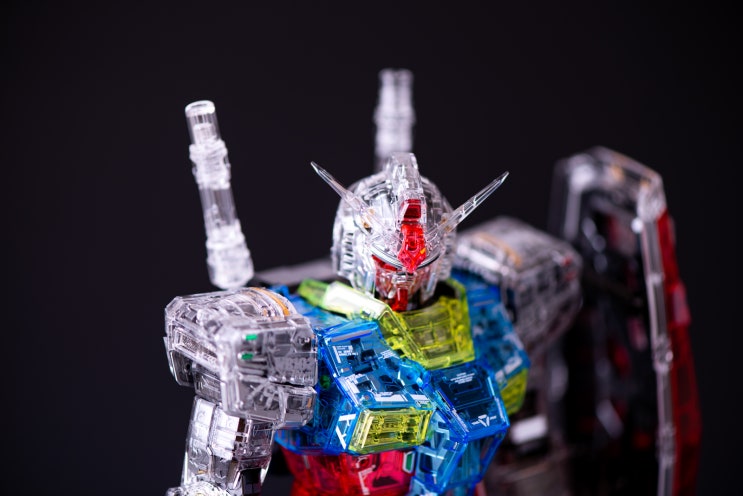 PG 퍼스트 건담 언리쉬드 클리어 컬러 도색 완성 PERFECT GRADE UNLEASHED 1/60 RX-78-2 GUNDAM ...