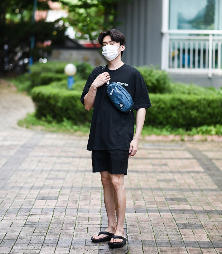 디스커버리 남자 슬링백 여행용 가방 등산 힙색 항상 챙겨요 네이버 블로그