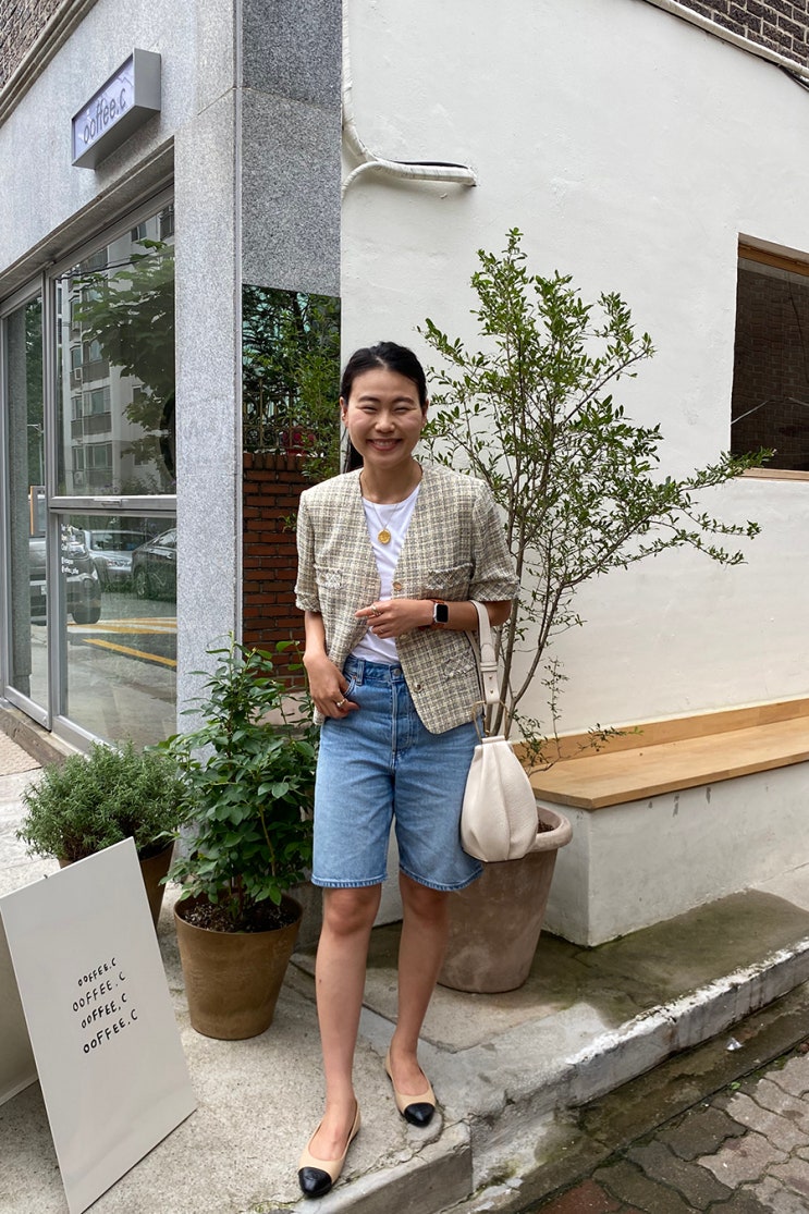 딘디 데일리룩 루에브르 반팔 트위드 자켓 삭드 트럼펫 가방 샤넬 플랫슈즈 노원 상계동 카페 오피커피 네이버 블로그