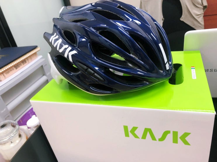 [KASK MOJITO] 카스크 모지토 헬멧 블루&화이트(유광) 후기 리뷰 : 네이버 블로그