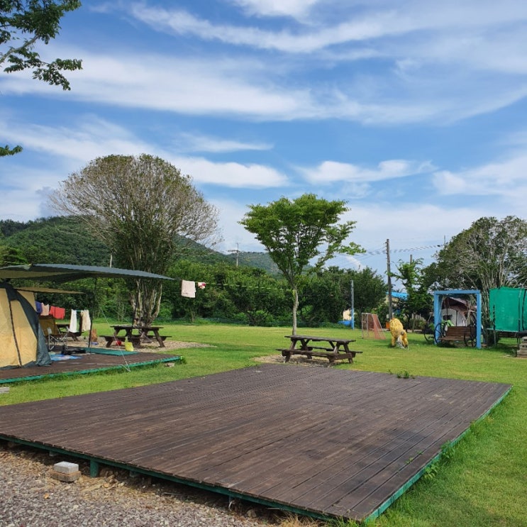 여름에 가본 수영장있는 경남 고성 잔디 캠핑장 데크도 있어요 : 네이버 블로그