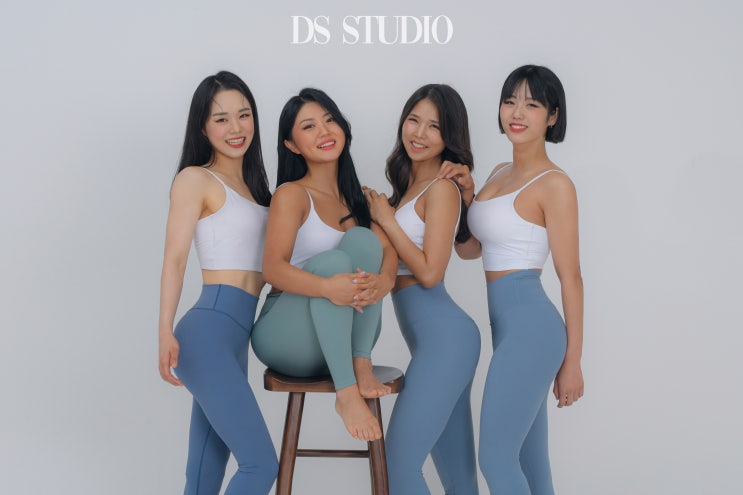 단체 바디프로필 피트니스 센터 바디프로필 우정샷 여자 바디프로필 여자 트레이너 디에스 스튜디오 바디프로필 촬영