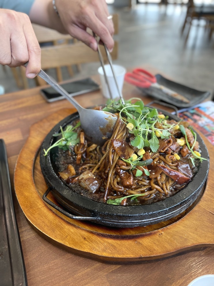 이천 롯데프리미엄 아울렛 맛집 산타의 자장면 양념게장돌짜장 네이버 블로그