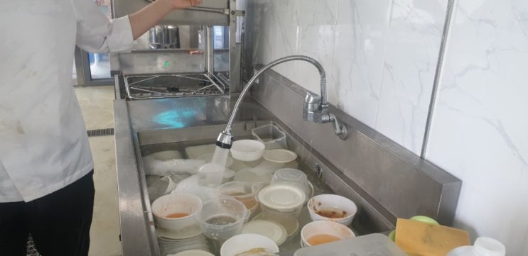 세종시 전의면 누수되는 씽크대 수도꼭지 교체해 드렸습니다세종시 누수세종시 화장실 천장 누수조치원 누수조치원 화장실 천장