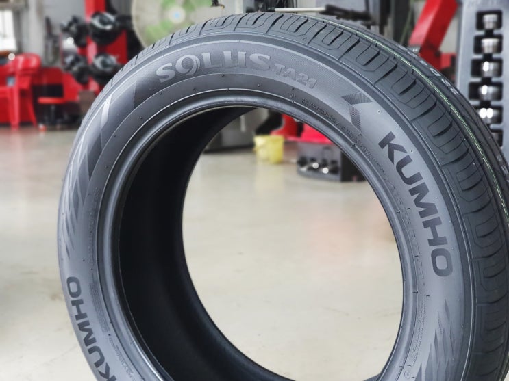 금호타이어 신제품 솔루스 TA21 출시! 한국 키너지EX 비교 : 네이버 블로그
