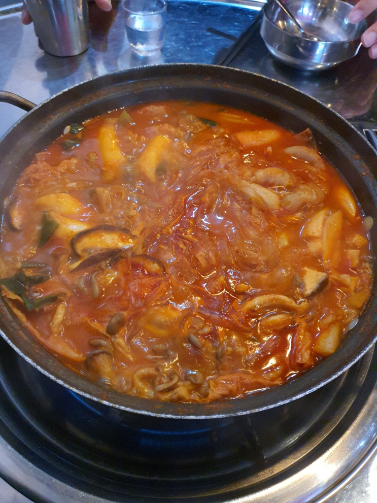 신대방삼거리and보라매 맛집 신대방 술안주로 먹기 좋은 한제소곱창전골 신대방삼거리점 네이버 블로그