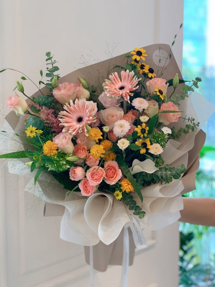 꽃다발 모니크플라워 모니크 대구꽃집 반월당꽃집 중앙로꽃집 남산동꽃집 청라언덕꽃집 서문시장꽃집 꽃바구니 플라워박스 센터피스