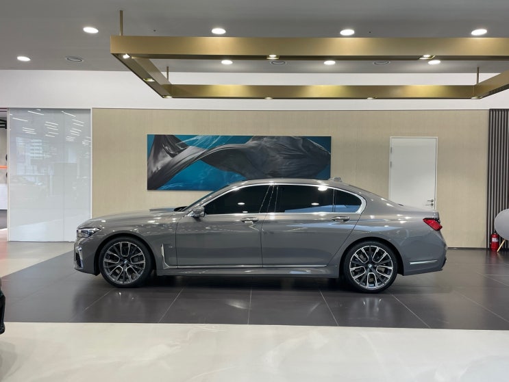 21년 BMW 740Li xDrive M Spt LCI (C3E)버니나그레이 / 나파꼬냑시트 출고!! : 네이버 블로그
