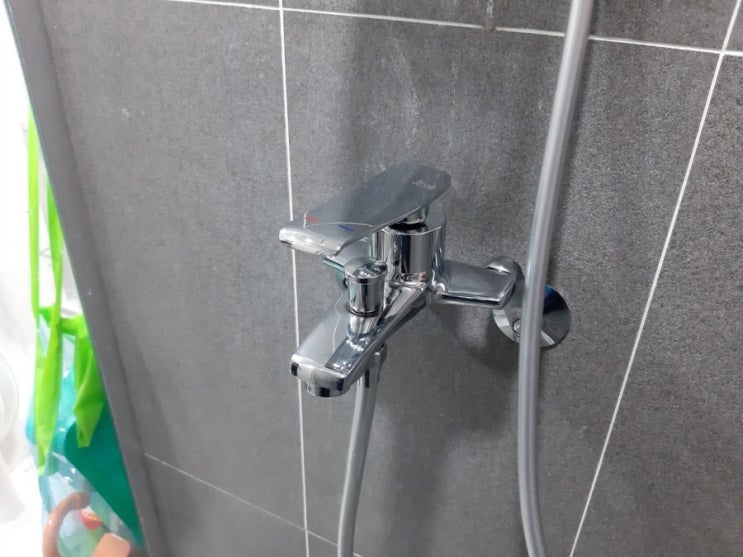 김포샤워기교체 구래동샤워기수리 김포한강신도시 한가람우미린아파트 해바라기샤워기를 핸드샤워기로 교체하기~ 양촌 양곡