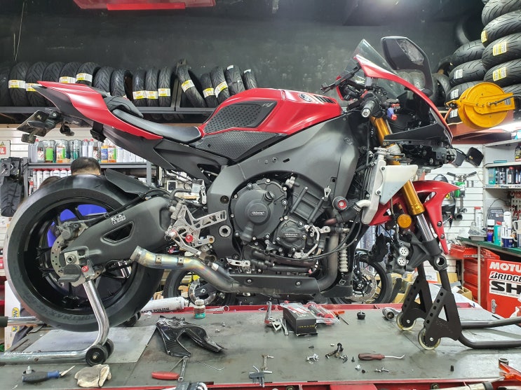 야마하 MT-03 이노브 K3 블랙박스, YZF-R1 던롭 알파14, 카본 커버, 오일 교환, 라이테크 마그네슘 레버, 도미노 ...