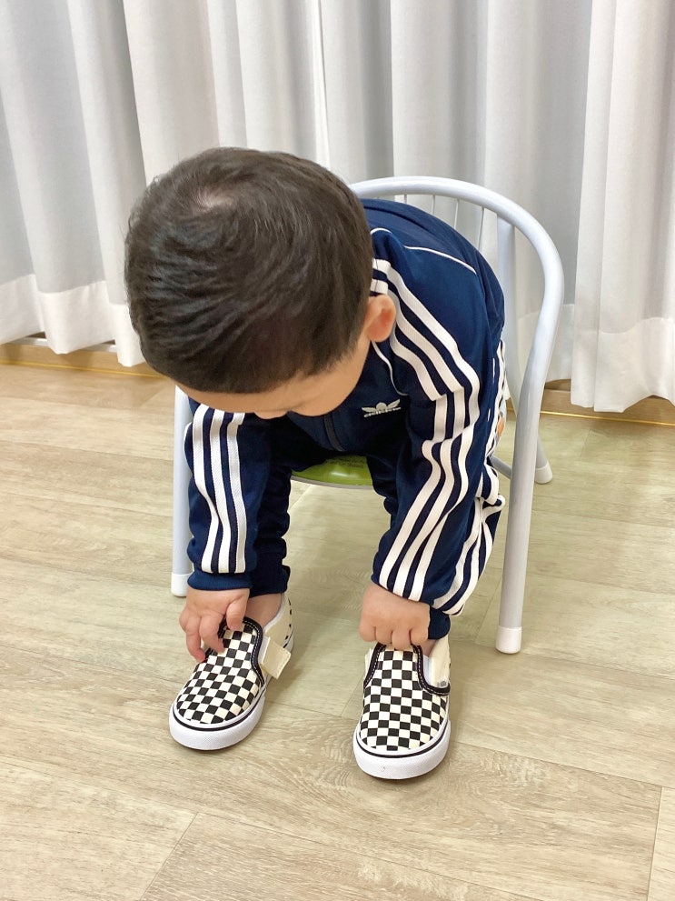돌 아기 선물 반스 슬립온 키즈 운동화 추천 사이즈 팁 네이버 블로그
