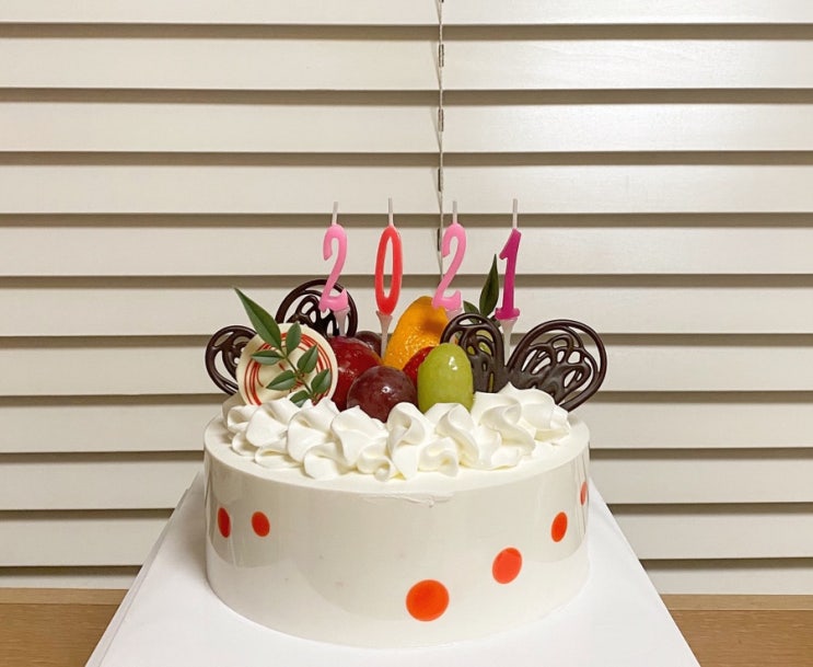 [리얼 후레쉬 베리 케이크] 파리바게뜨 과일 생크림 케이크, 숫자 초 가격 및 후기/연초 파티, 신년회 파리바게트 케이크 추천 ...