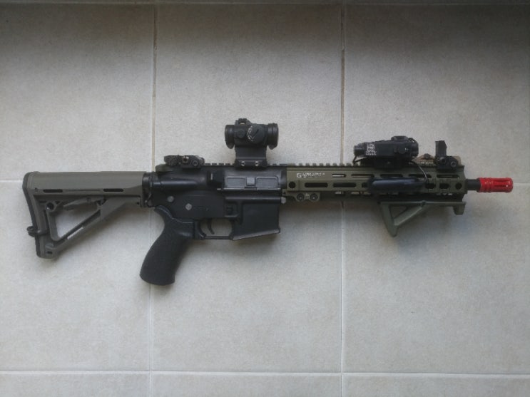 FBI HRT/SWAT M4 올리브 드랍 근본세팅1.0 (ft.Geissele Mk4) : 네이버 블로그