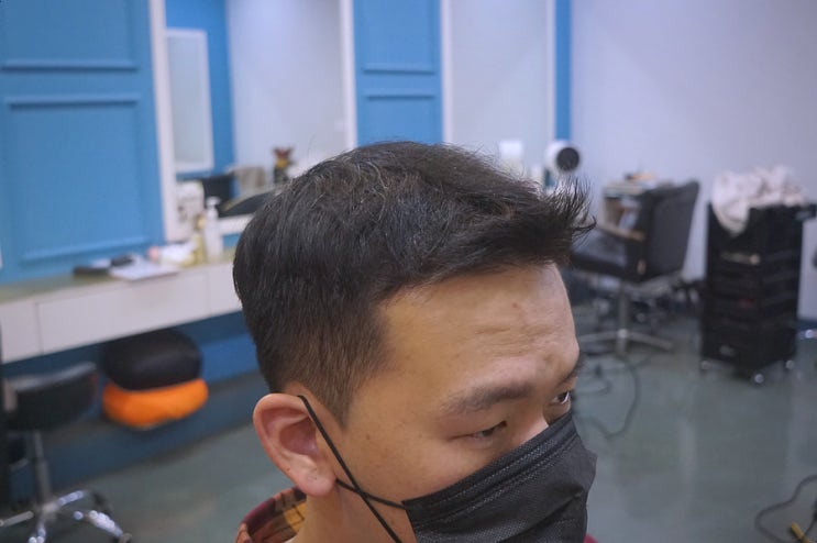 로얄살롱 동환 남자의 간지는 짧은머리 숱없는 모발에 적합한 짧은머리 리젠트컷으로 깔끔and모량도 풍성해 보이게 홍대맨즈